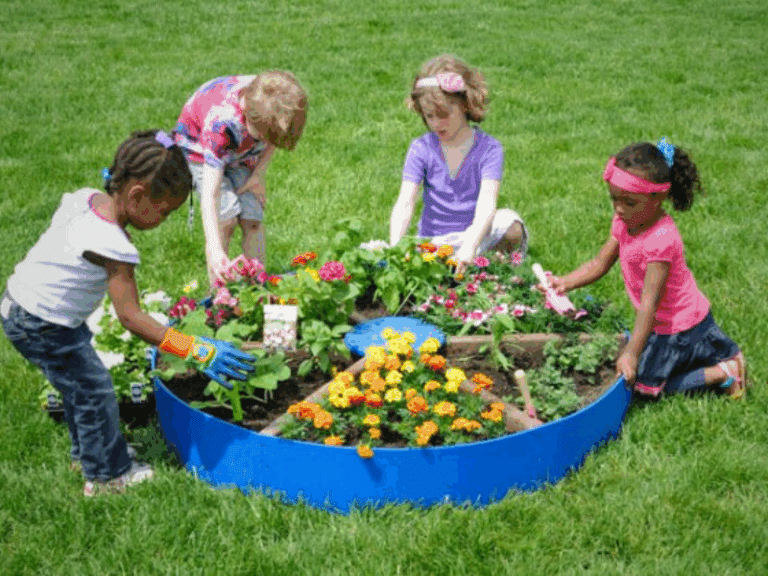 Outdoor Play the Montessori Way – Montessori Apprentice Academy
